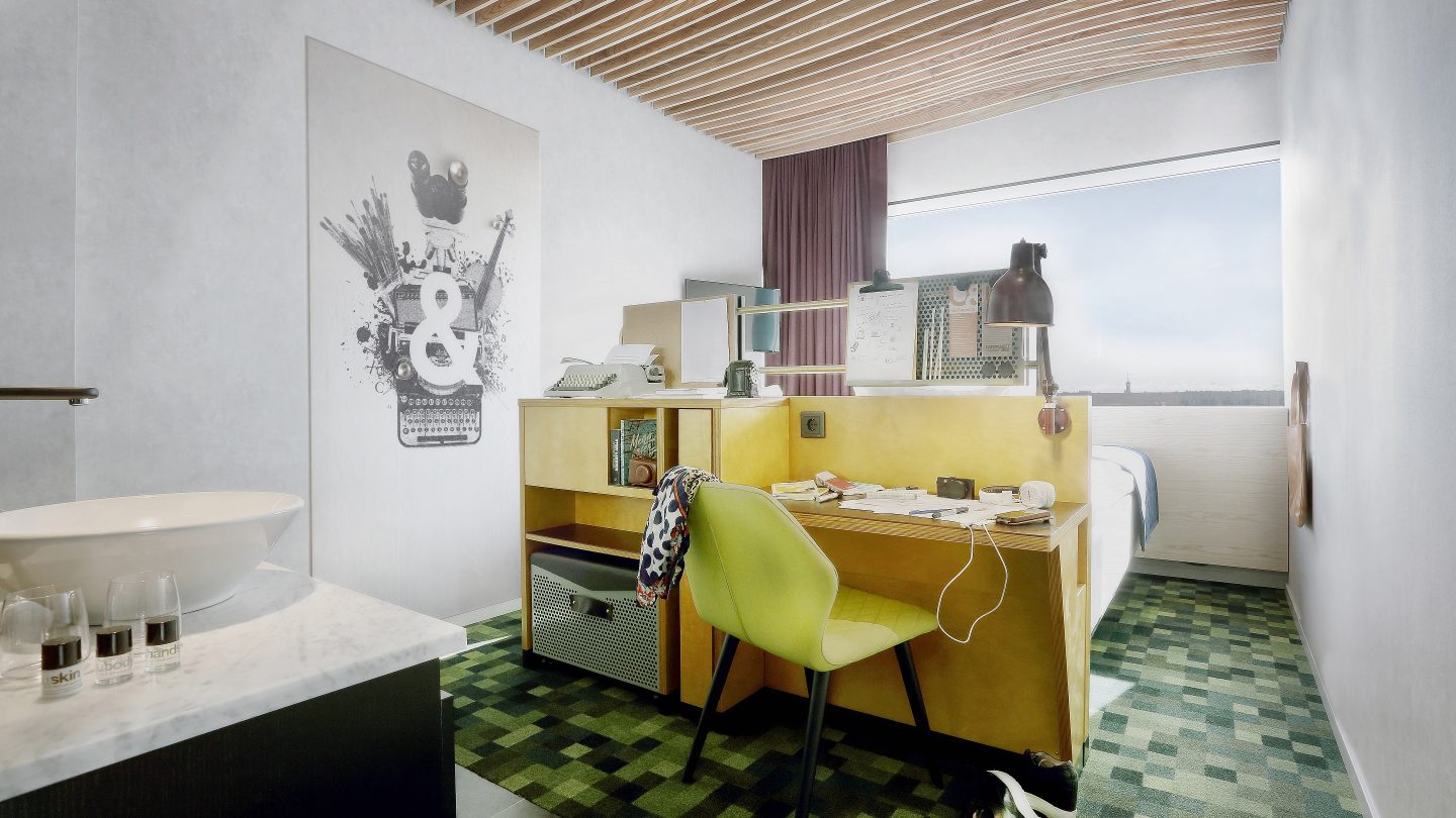 Boka ett rum med exceptionell utsikt hos oss på U&Me Hotel